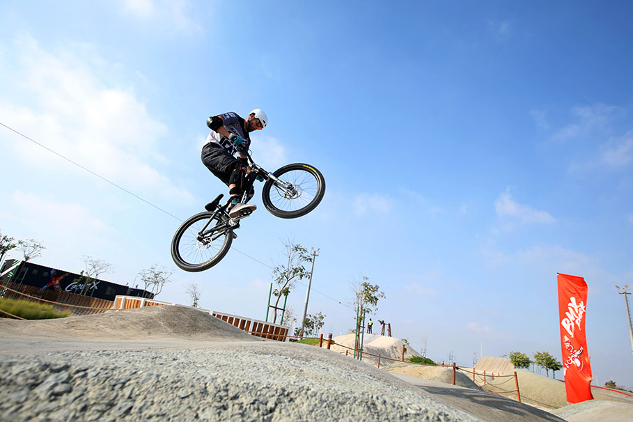 Experience the Thrill of BMX Biking - All-Inclusive 1-Hour Package